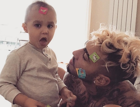 DOMINIC a luat-o deja pe urmele tatălui său! Cum s-a filmat ALEX VELEA ...