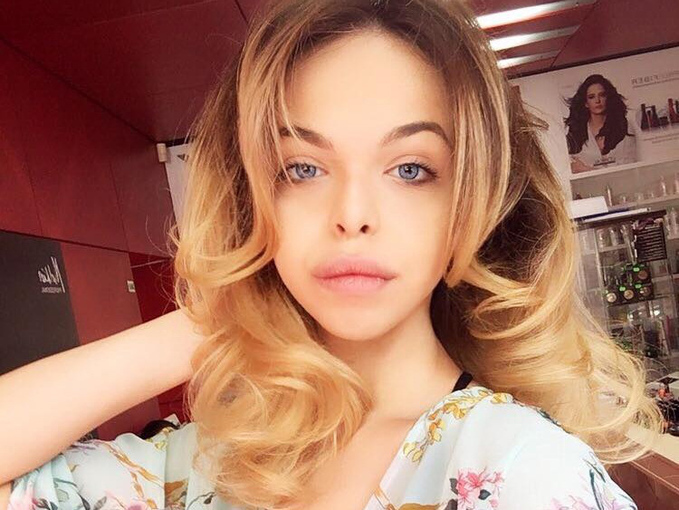 Barbie de România schimbă câte un iubit la lună!