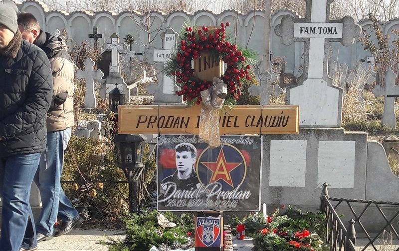 Au trecut 7 luni de la dispariţia fotbalistului. Soţia lui Marius ...