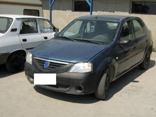 Imaginea care a devenit virală! Cum arată Loganul-limuzină!