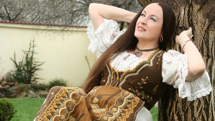 Maria Dragomiroiu este nemulţumită de aspectul ei! S-a hotărât să-şi ...