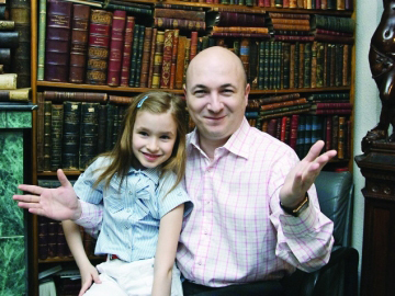 Cum arată fata lui Codrin Ştefănescu! Andra are 16 ani şi a filmat un ...