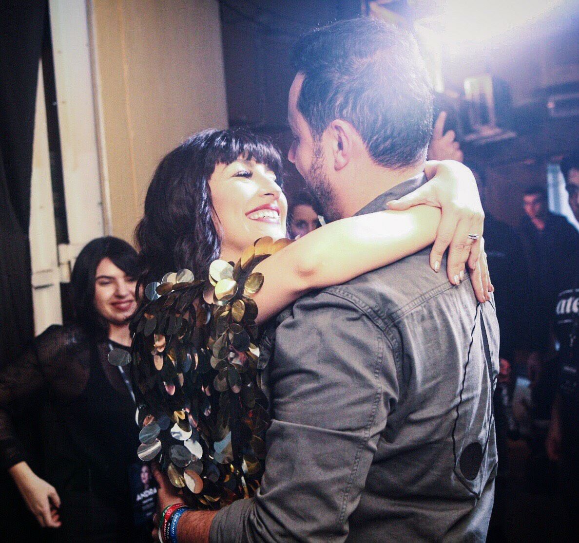 Andra a plâns în timpul concertului și a ridicat sala în picioare! Motivul