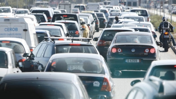 Vânzările de autoturisme, la maxim în 10 ani! Ce mărci preferă românii