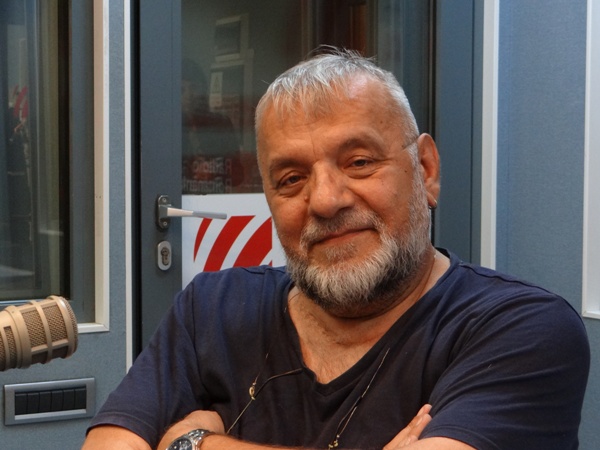 Adrian Berinde a învins cancerul! Ce spune cântărețul de muzică folk