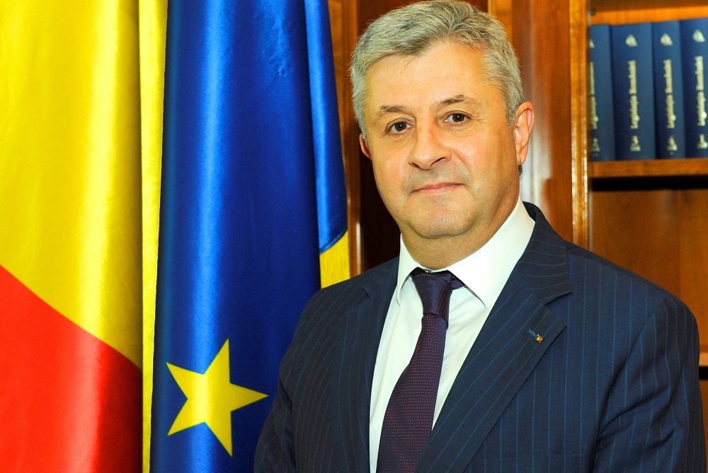 Fostul ministru al Justiţiei, în doliu. Mama lui Florin Iordache a murit în spital
