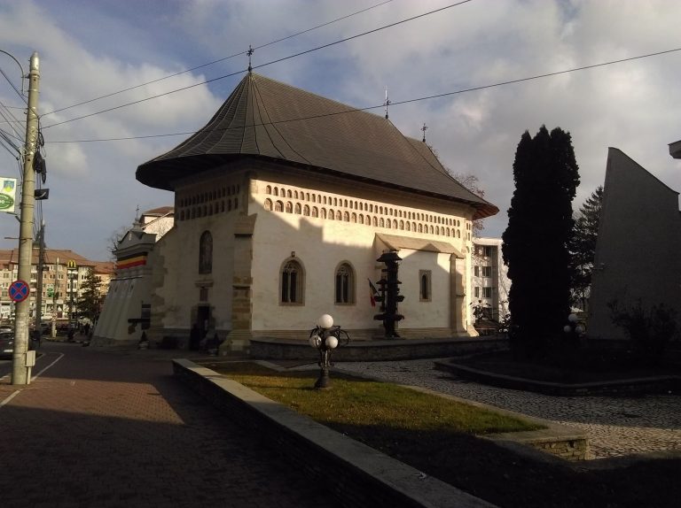 A murit preotul Alexandru Vasile Zofotă de la Biserica Trei Clopote din ...
