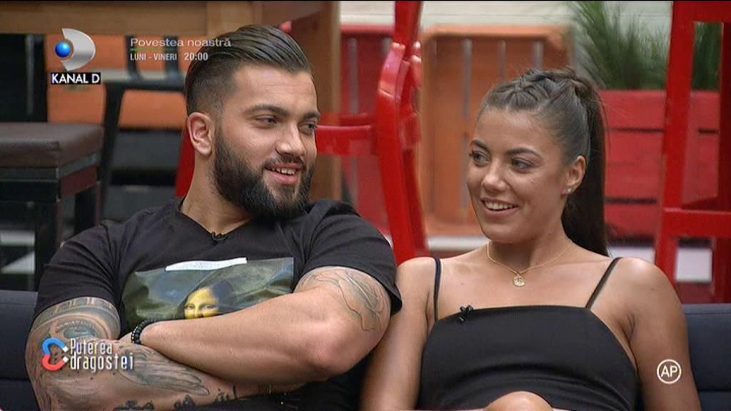 Andy și Roxana, sex nebun și plin de pasiune! Cine i-a dat de gol pe concurenții de la “Puterea ...