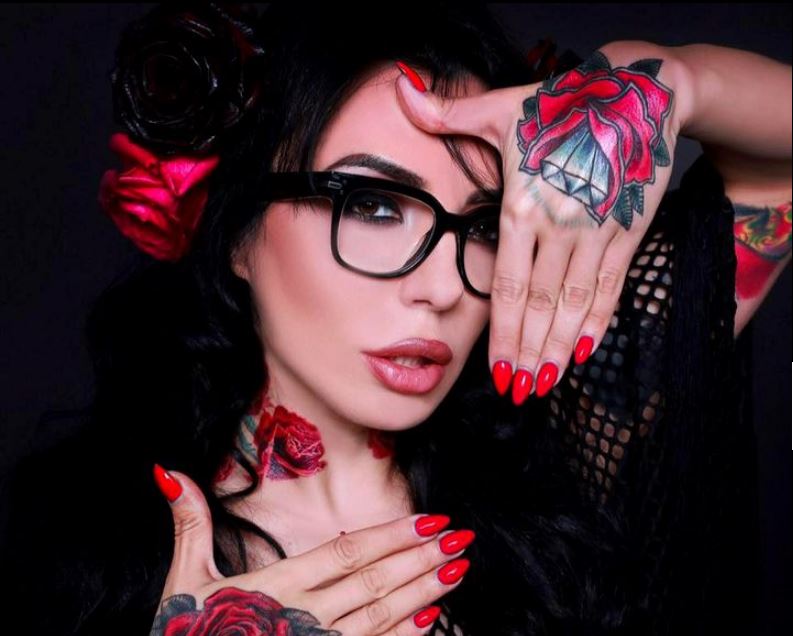 DJ Wanda e în formă maximă la 42 de ani! Uite cum arată în costum