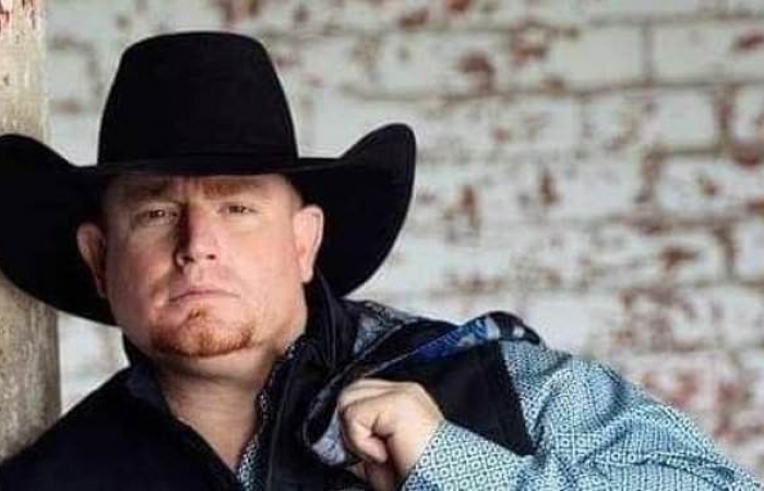 Cântărețul Justin Carter s-a împușcat mortal în timpul filmărilor ...