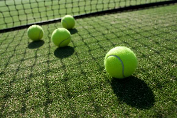 Biletul Zilei »» Fotbal și tenis pentru un nou „verde!”