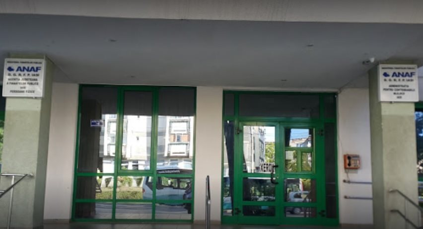 Spargere suspectă la sediul ANAF din Iași. Un necunoscut a cotrobăit