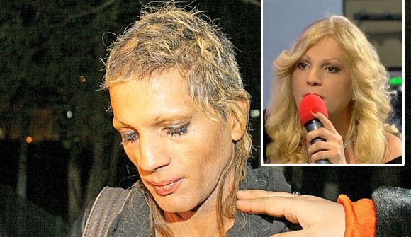 Il mai țineți minte pe transsexualul Naomi Moldovan? Cum arată și cu ce ...