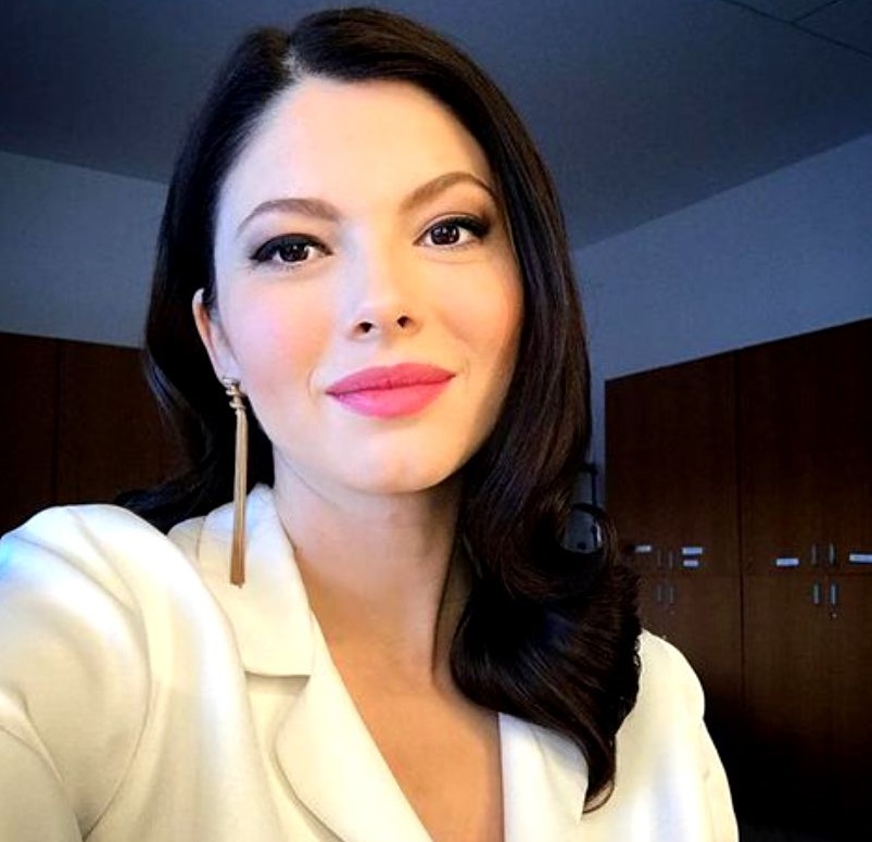 Aflată la Nisa, Anca Lungu se teme pentru părinții ei, aflați în ...