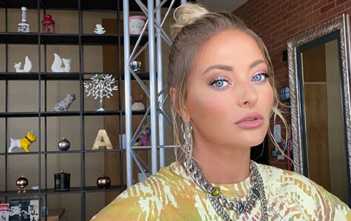 FOTO. Momente fabuloase la concertul Deliei din aer liber. Fanii ...