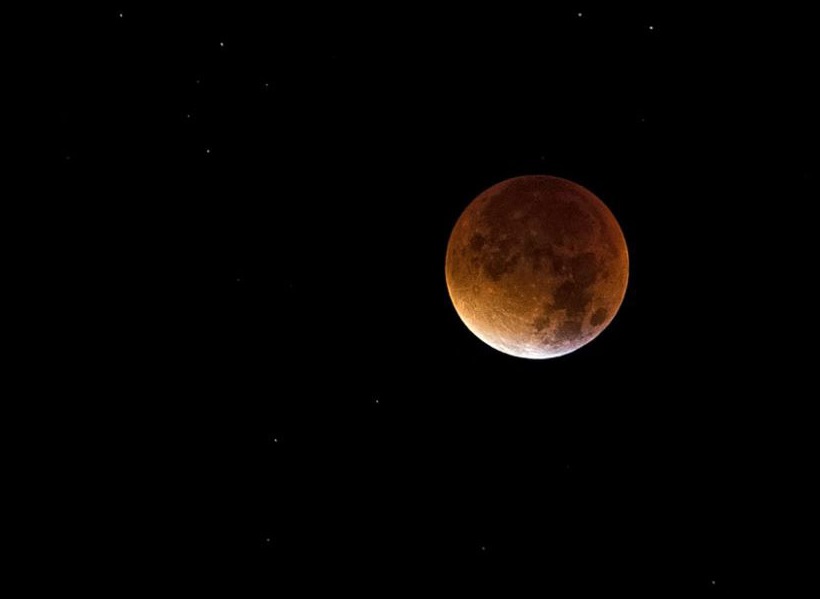 Fenomen spectaculos pe cer! Când are loc “Luna Căpşună” sau “Luna Roz ...