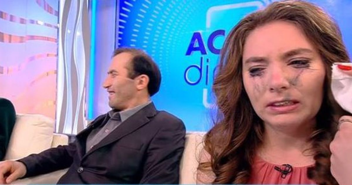 Detaliul rușinos lăsat la vedere de Vulpița de la Acces Direct. Ce s-a ...