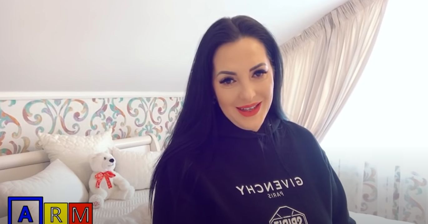 Început de an cu bucurie pentru Angela Rusu. Cântăreața de muzică ...