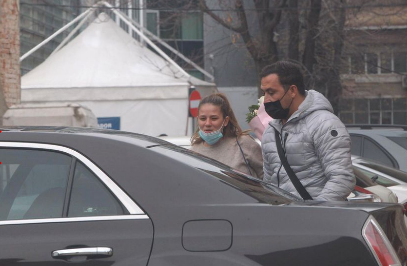 Clipe de panică pentru Ștefan Stan și Simona! Au ajuns cu fetița la spital!
