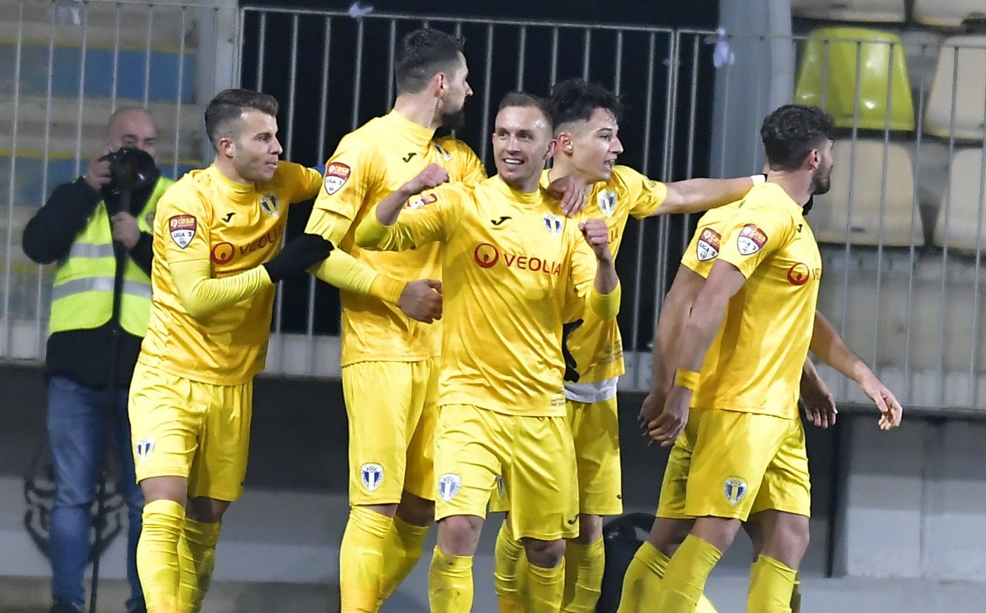 „Lupii galbeni” câștigă la scor de neprezentare cu Poli și se califică în sferturile Cupei României!