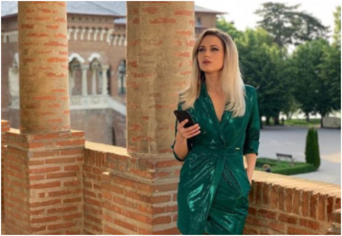 Michaela Prosan este însărcinată cu primul ei copil. Cum arată actrița ...