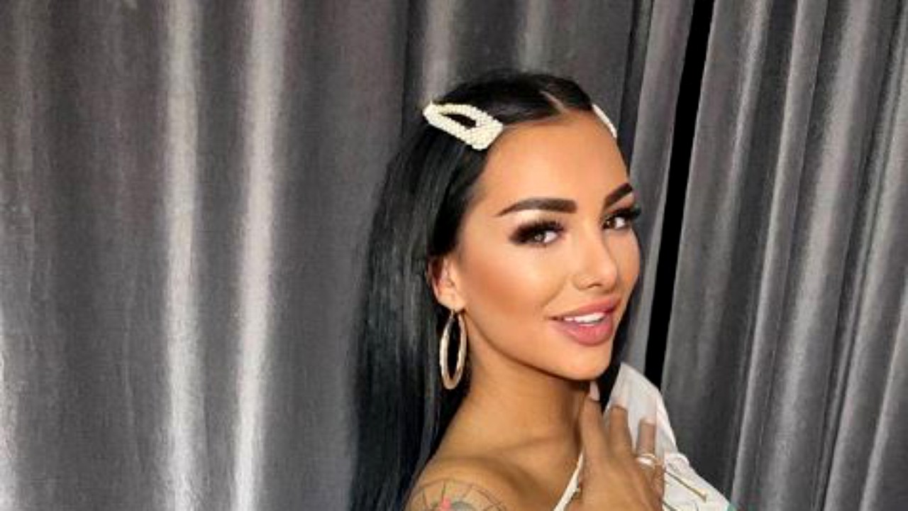 Fosta concurentă de la „Burlacul”, terorizată de iubit! Larisa Munteanu a fost prinsă într-o ...