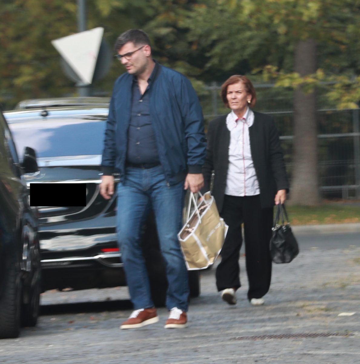 Cum arată soacra Simonei Halep. Mama lui Toni Iuruc a ieșit în oraș cu fiul