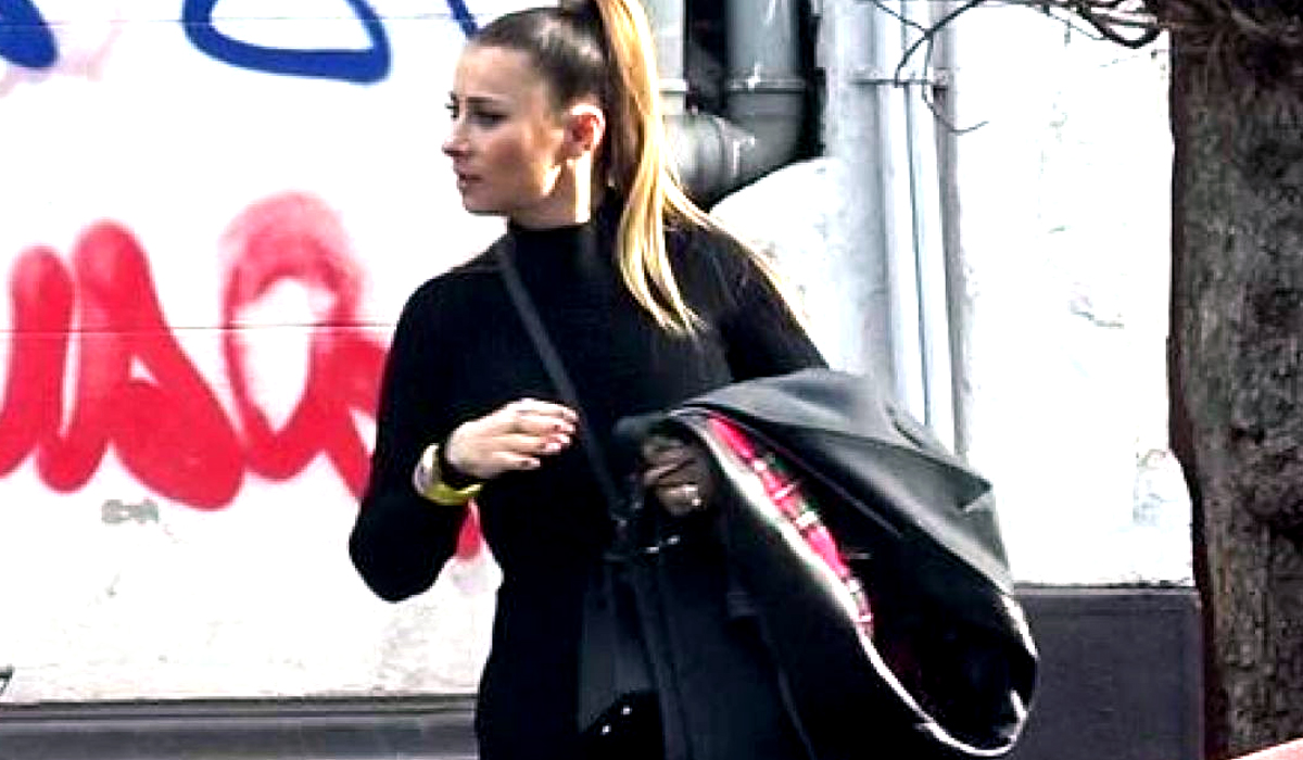 Anamaria Prodan are un nou iubit?! Imagini realizate aseară, la o lună după ce Reghe a anunțat ...