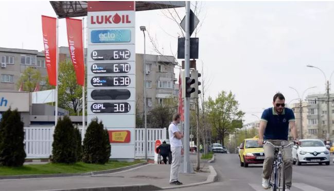 Mai multe benzinării Lukoil au fost închise în România. Pe lângă asta ...
