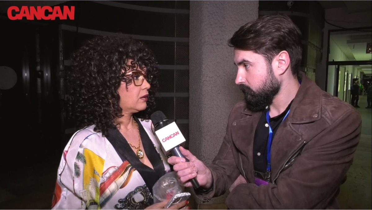 Toată lumea o face, dar nimeni nu recunoaște, iar Minodora explică de ce