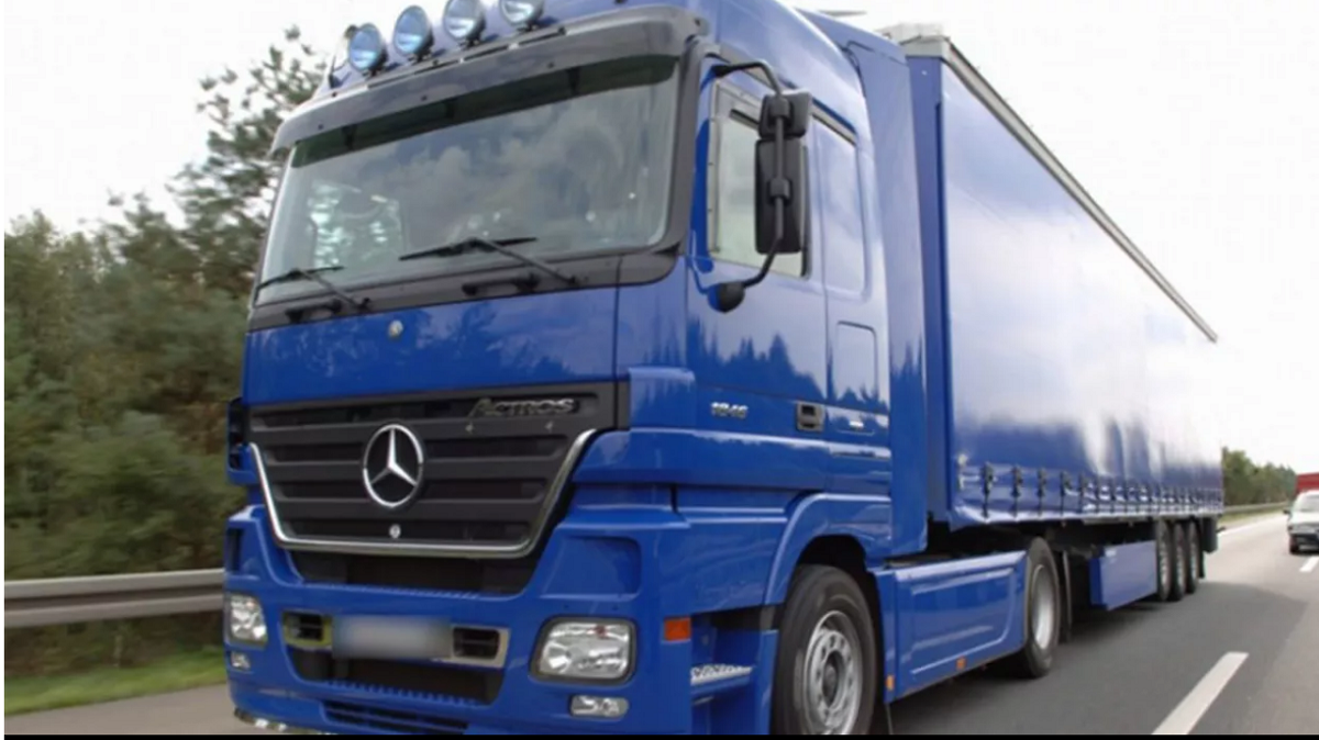 Ce salariu are un şofer pe TIR din România, în 2022? Câţi bani ia lunar ...