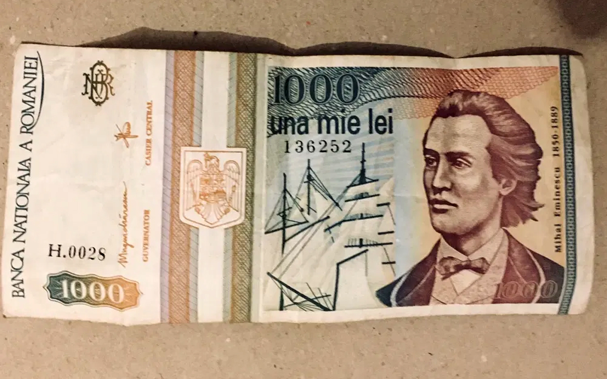 Mai ai așa ceva pe acasă? Cu câți lei se vinde acum, în aprilie 2022, o bancnotă de 1.000 de lei ...