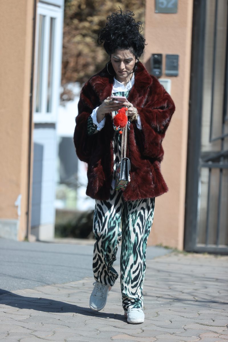 Cine te-a îmbrăcat, Doinițo? Flăcărica sau State Potcovaru?