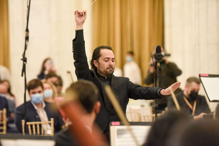 Daniel Jinga: ”Mesajul din manele se regăsește și în Traviata!”