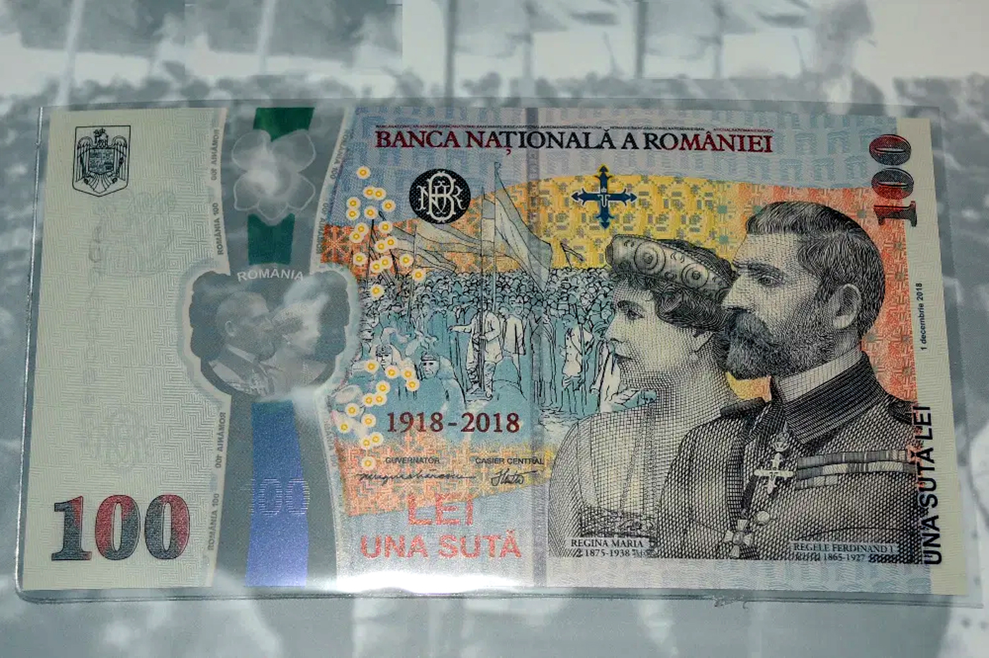 Dacă o găsești acasă, te îmbogățești! Bancnota de 100 de lei care se vinde acum cu 5.500 ron