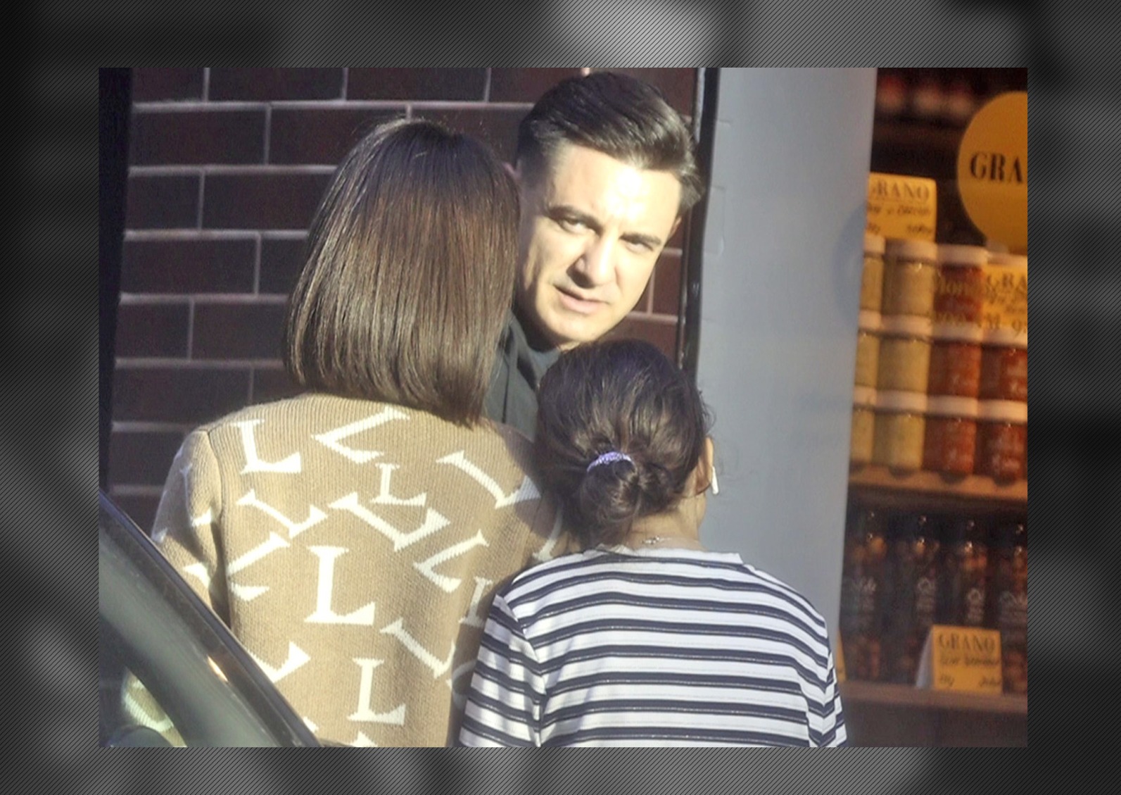 Cum l-am filmat pe George Buhnici, alături de familie, în "cartierul ...