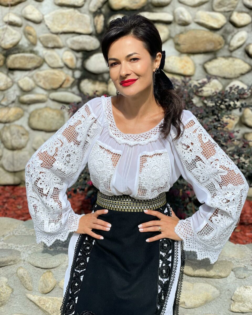 Olguța Berbec ar câștiga între 5.000 și 10.000 de euro la o singură nuntă