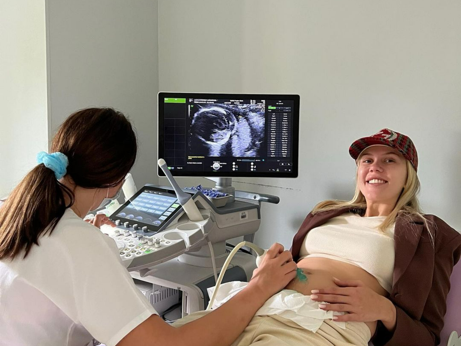 Emily Burghelea a făcut anunțul! Când va naște, de fapt, vedeta: ”Au ...