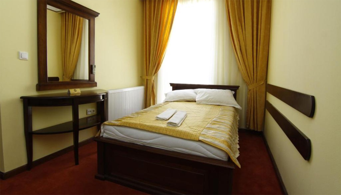Cazare de coșmar pentru un turist într-un hotel de 3 stele din Sibiu ...