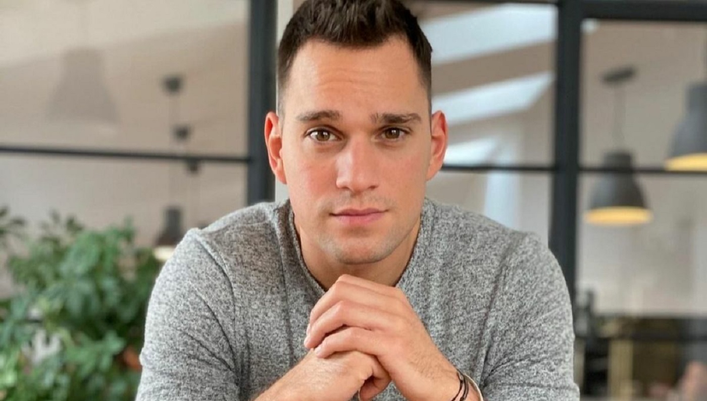 Vlad Gherman, în lacrimi la mormântul bunicului. Ritualul pe care îl ...