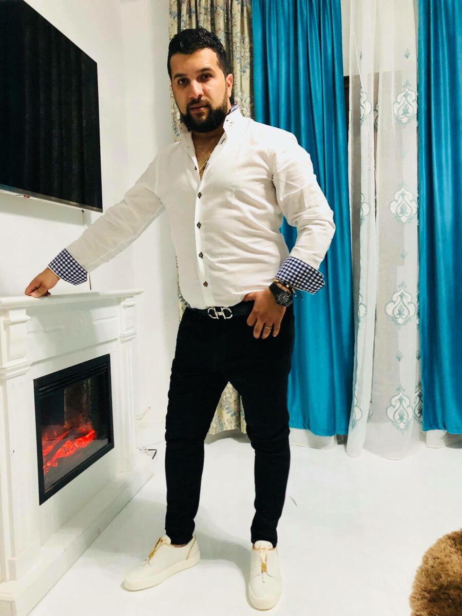 Imagini rare cu Tzancă Uraganu! Cum arăta manelistul la debut, în ...