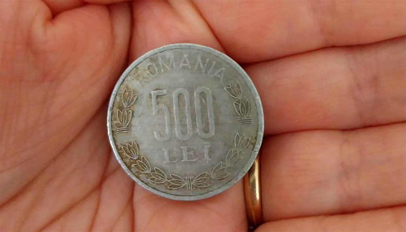Ai cumva pe acasă monede de 500 de lei, din anul 2000? Una singură se ...