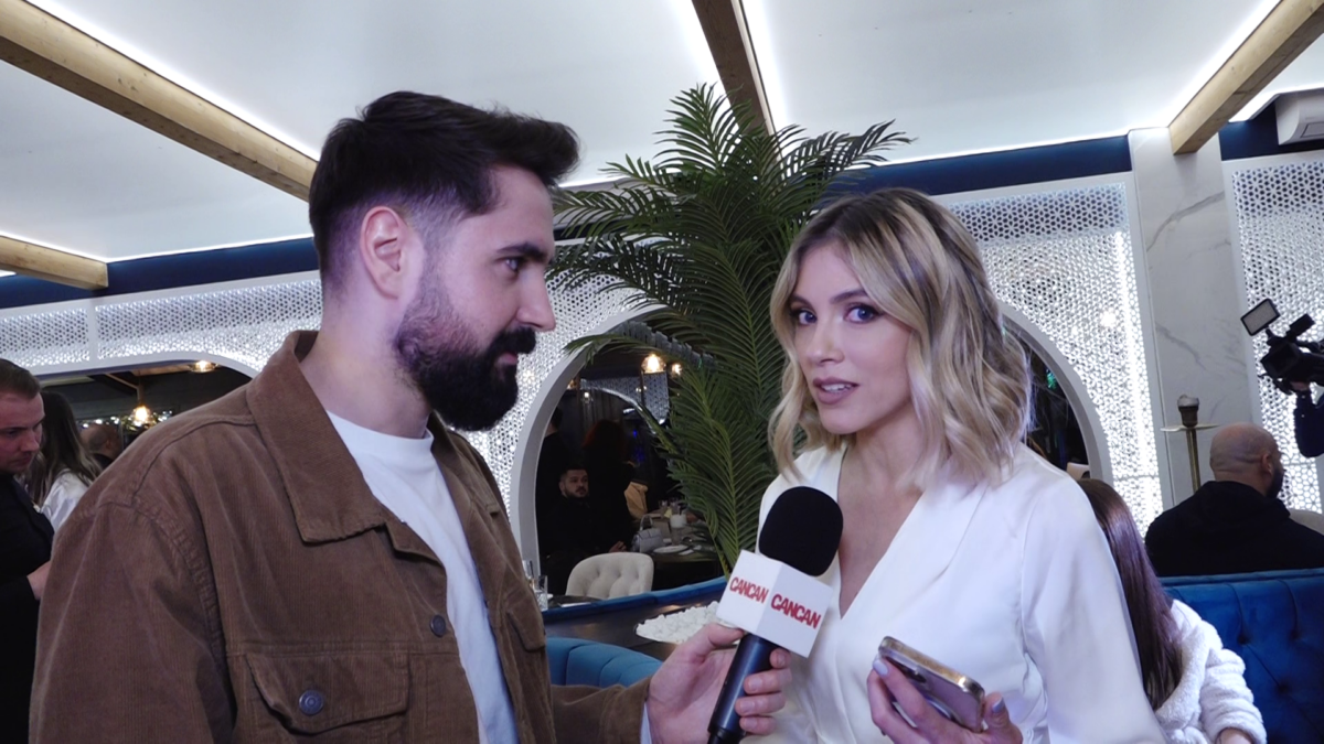 Cabral și-a lăsat soția cu ochii în soare! Andreea îl caută de două ...