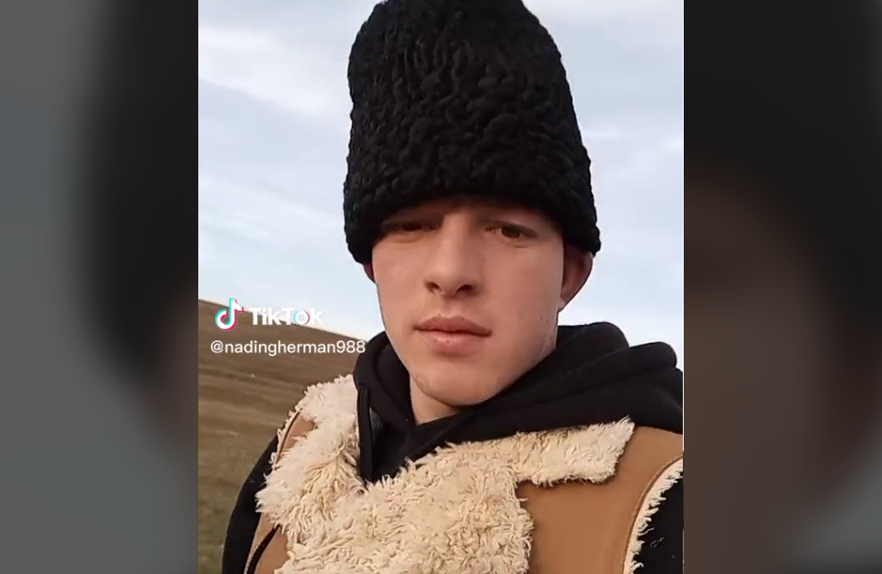 Cine este Nadin Gherman, noua senzație de pe TikTok din România. Sute ...
