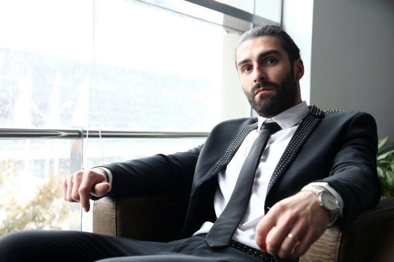Daniel Nuță, interpretul lui Vlad Țepeș în serialul de pe Netflix, nu ...