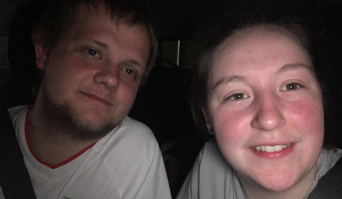 Acest tânăr de 22 de ani a aflat că este înșelat de soție. A avut un șoc când a vazut cine era ...