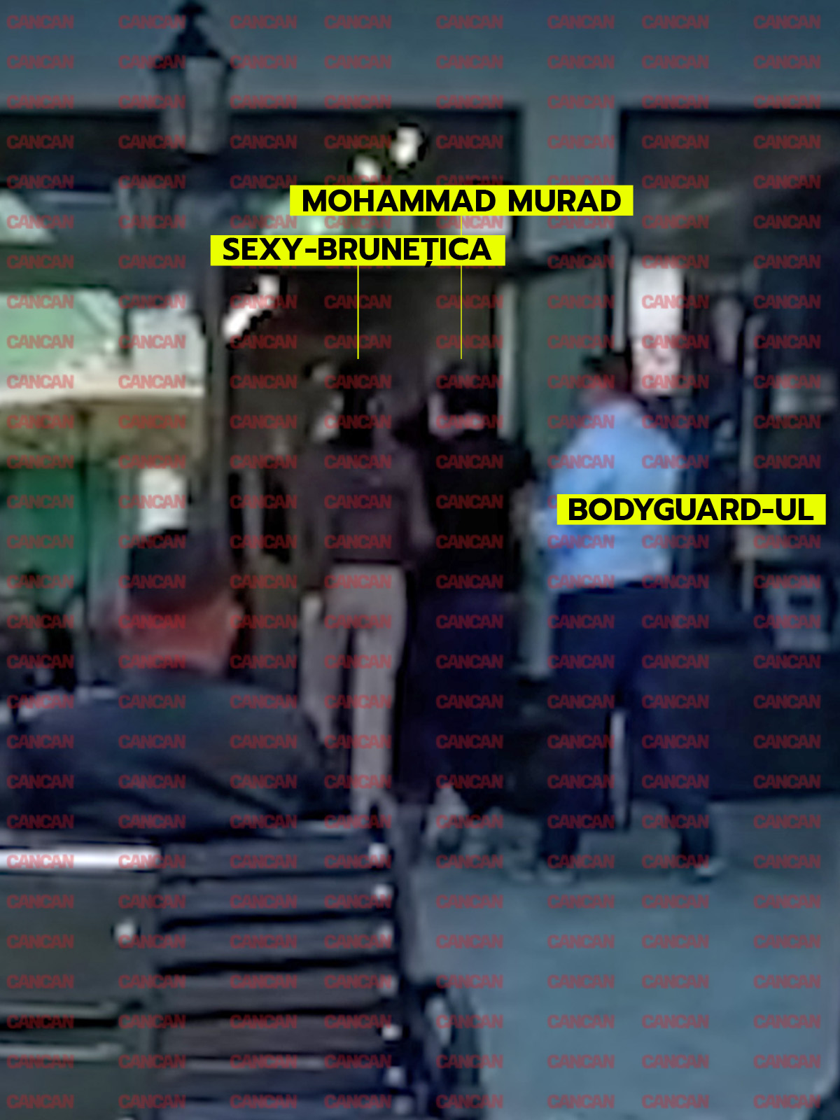 Ce brunețică sexy are Muhammad Murad lângă el!