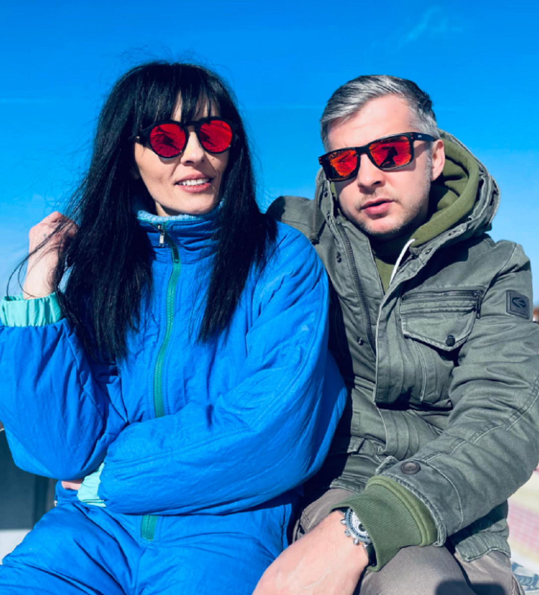 Se mărită Cosmina Păsărin cu iubitul mai tânăr? Puține cupluri ar ...