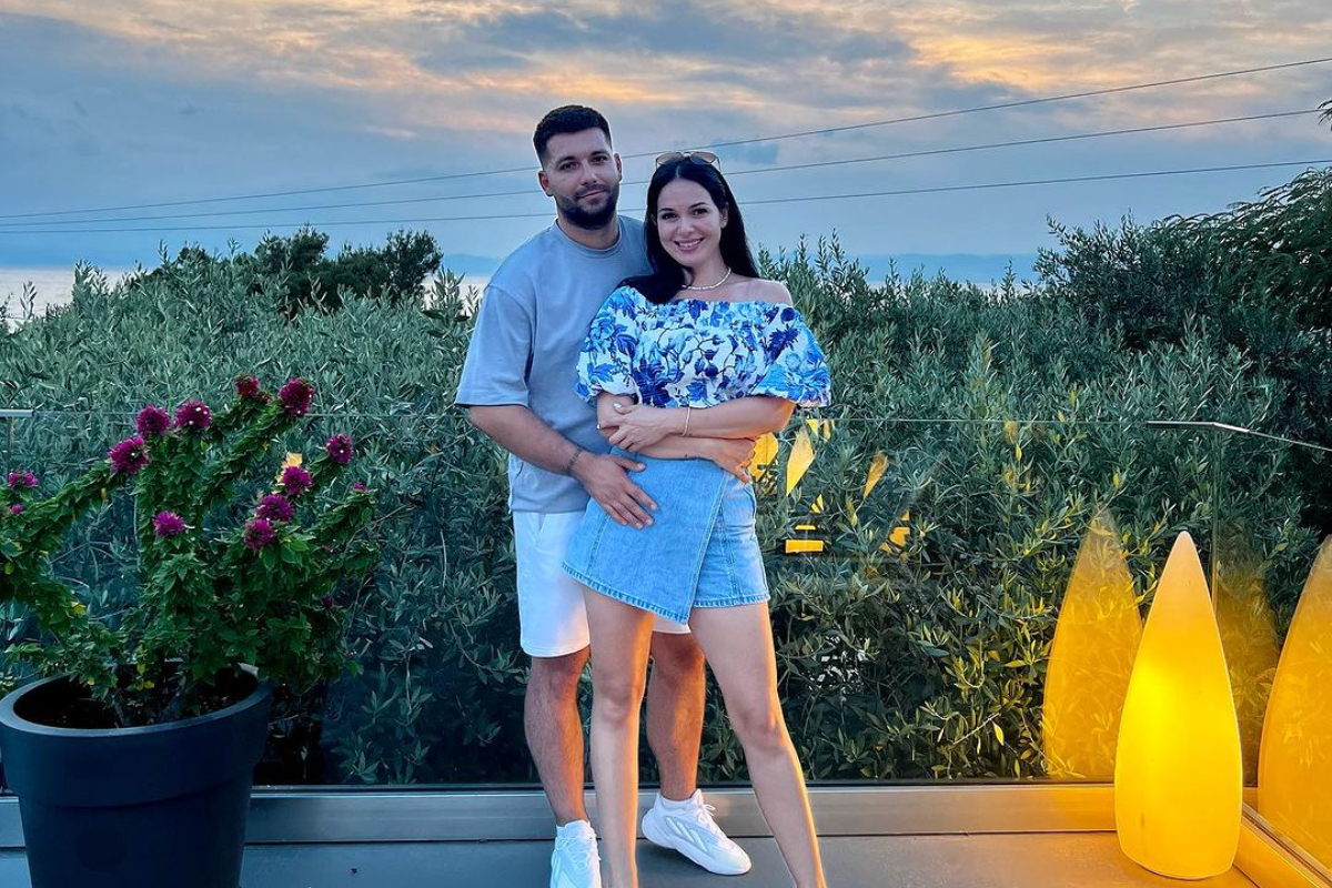 Au râs de ea în ultimul hal! Deea Maxer a mers cu iubitul pe "insula ...