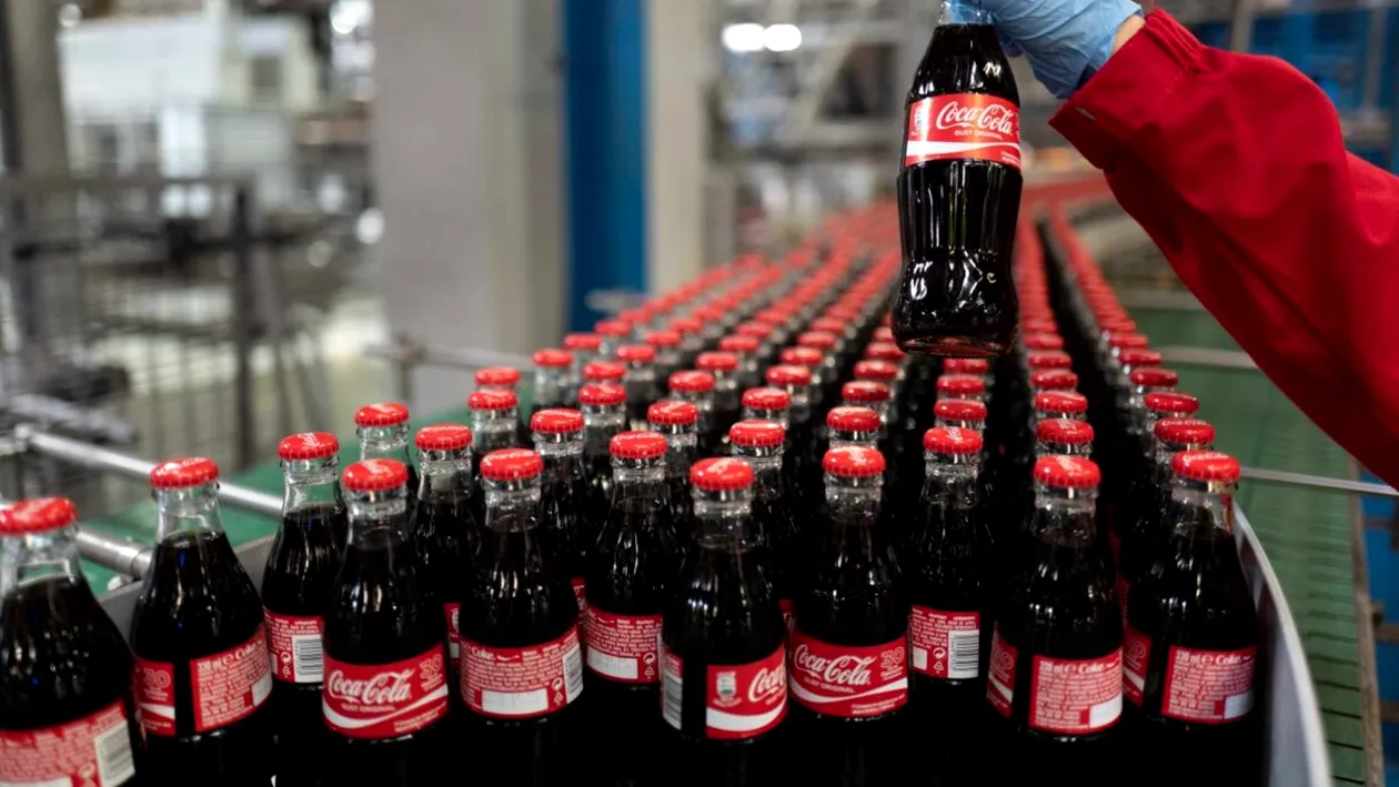 Ce se întâmplă, de fapt, cu răcoritoarele de la Coca-Cola. Veste mare ...